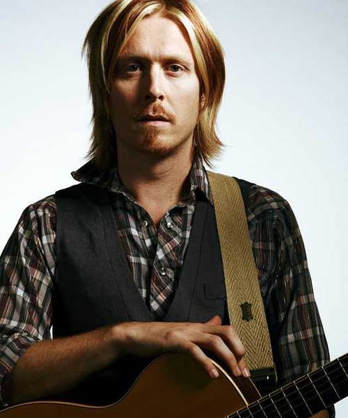 Larrivée Guitars - Kenny Foster - Artists